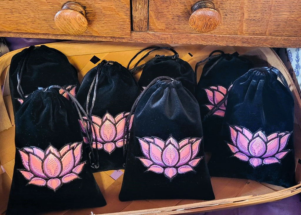 Embroidered Velvet Lotus Sachet Bag – Purple Haze Lavender Farm